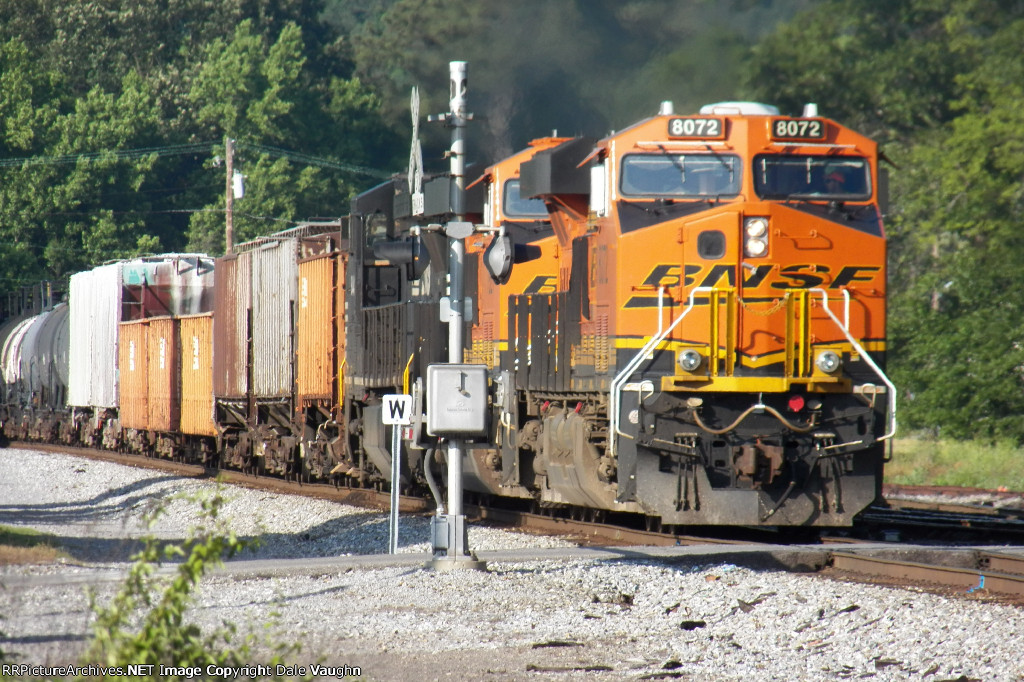 BNSF 8072